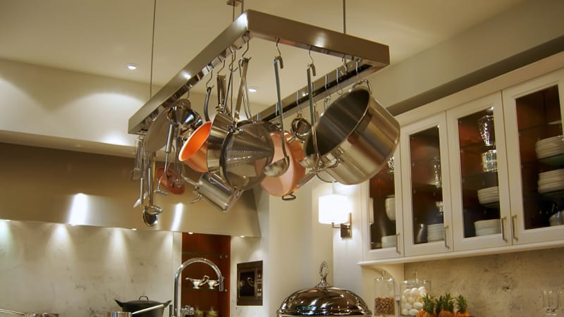 How To Make Hanging Pot Racks To Diversify Your Kitchen Space – kitch ...